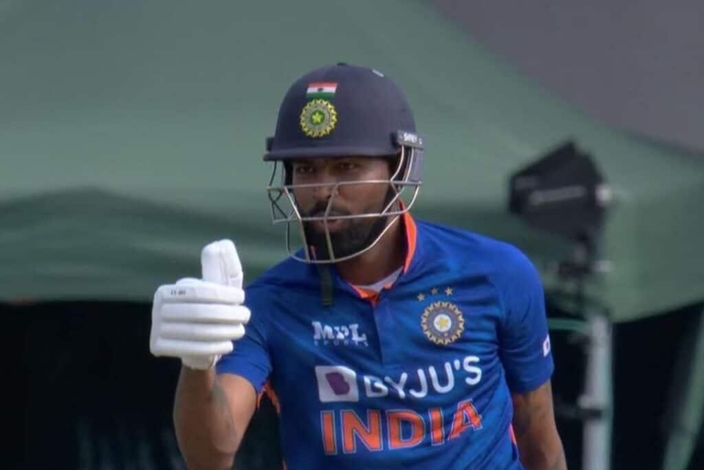 What Are The Fielding Restrictions In ODI Cricket? – Cricketers Hub